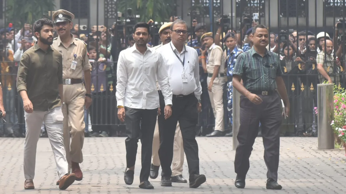 Bengal school job case: TMC MP Abhishek Banerjee summoned by ED ...