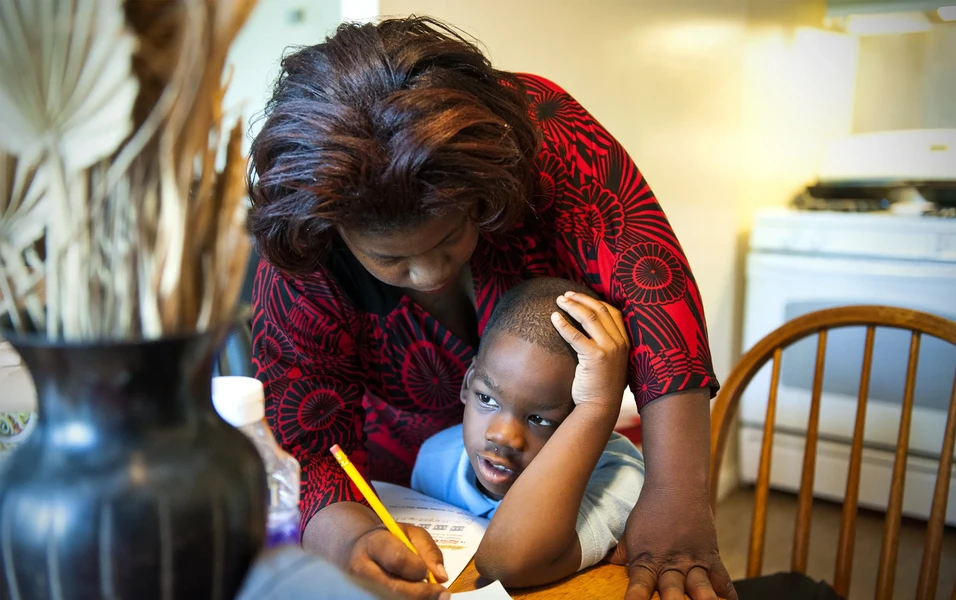 Study links early parenting and self-control to long-term academic success