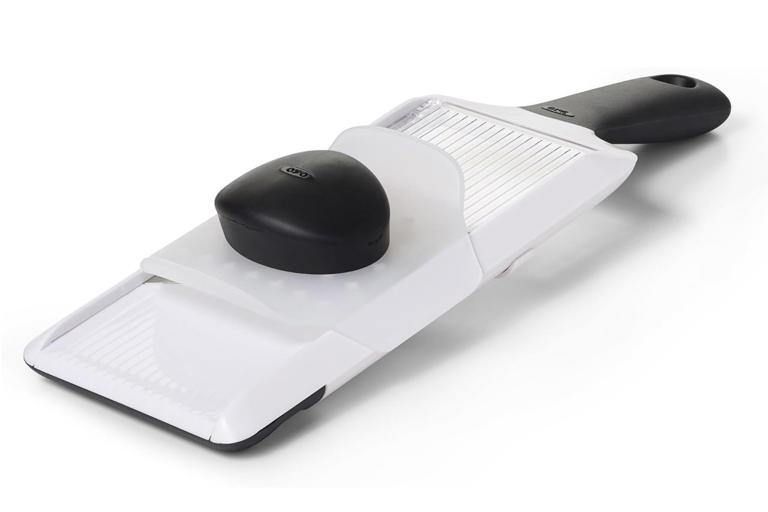 Fresh, crisp salads are a breeze to make with these OXO kitchen tools ...