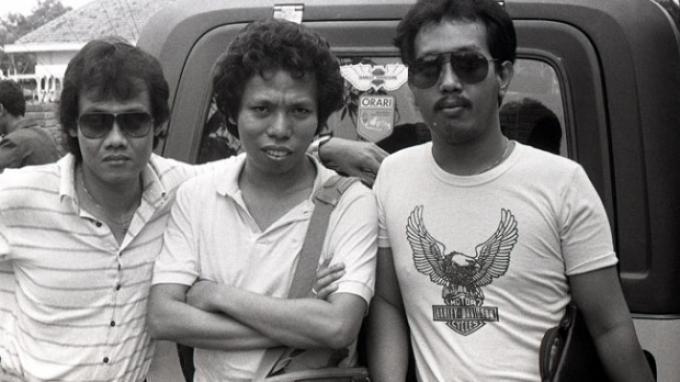 Makna di Balik Cincin Warkop dan Tengkorak di Jari Indro,Memori Manis ...