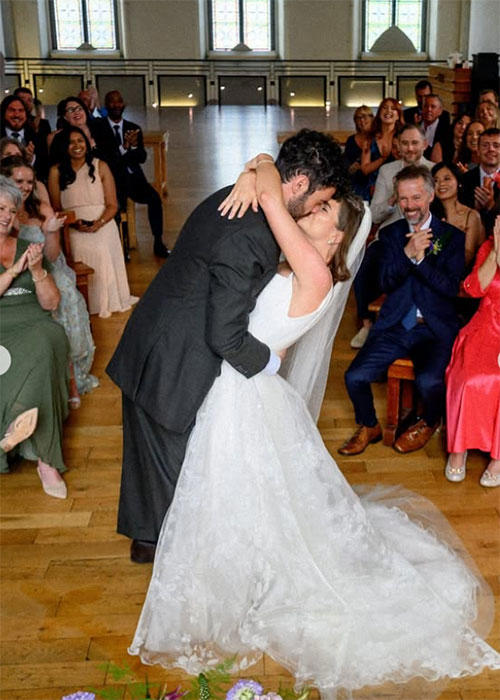'Never getting divorced' 2FM star Aisling Bonner shares first pictures ...