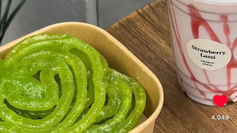 Matcha jalebi with strawberry lassi? This bizarre dessert combo has the ...