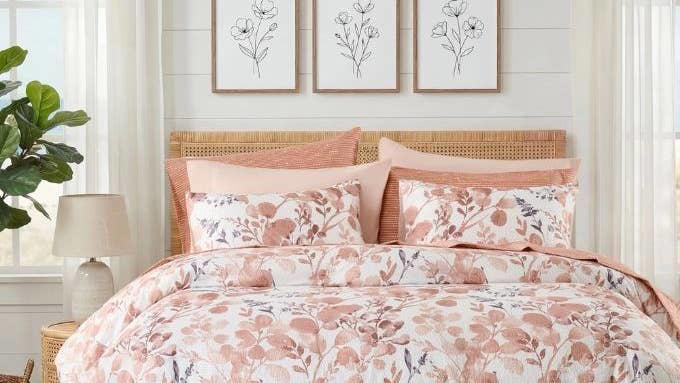 Walmart's 9-piece botanical comforter set for $53: Refresh your bedroom ...
