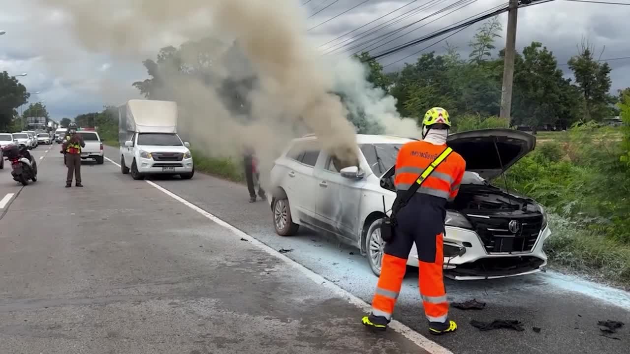 Electric car catches fire on moving tow truck due to suspected battery ...