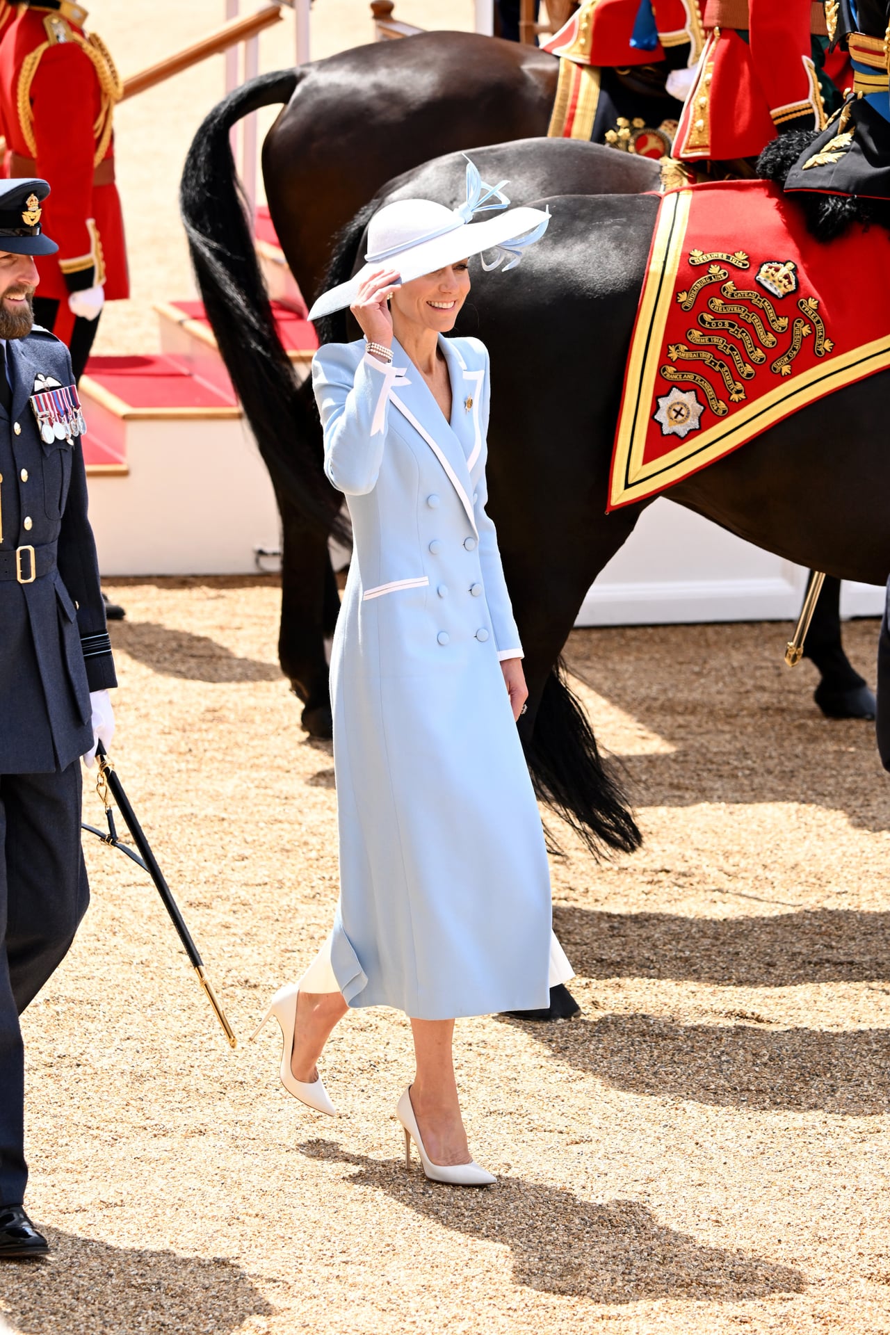 Kate Middleton revives Princess Diana's 1987 look featuring young ...