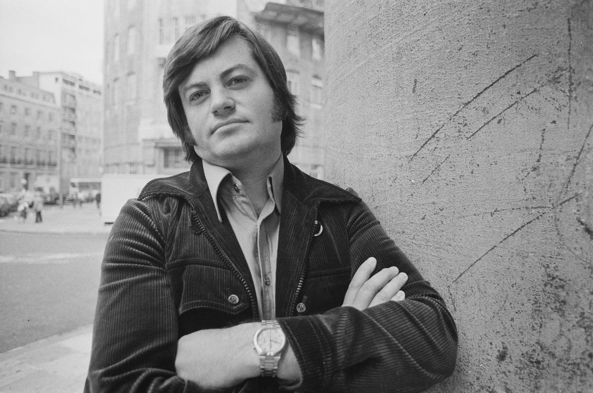 Legendary investigative journalist Roger Cook dies aged 83