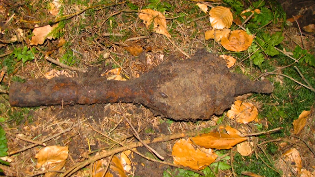 Rare parachute find exposes a WW2 night drop zone