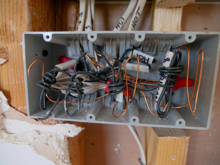 The wiring habits old electricians swore by that eventually became the ...