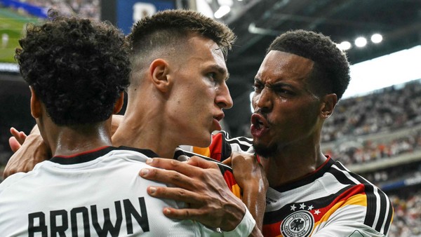WM-Tore für Deutschland: Nmecha und Schlotterbeck plötzlich im BVB ...