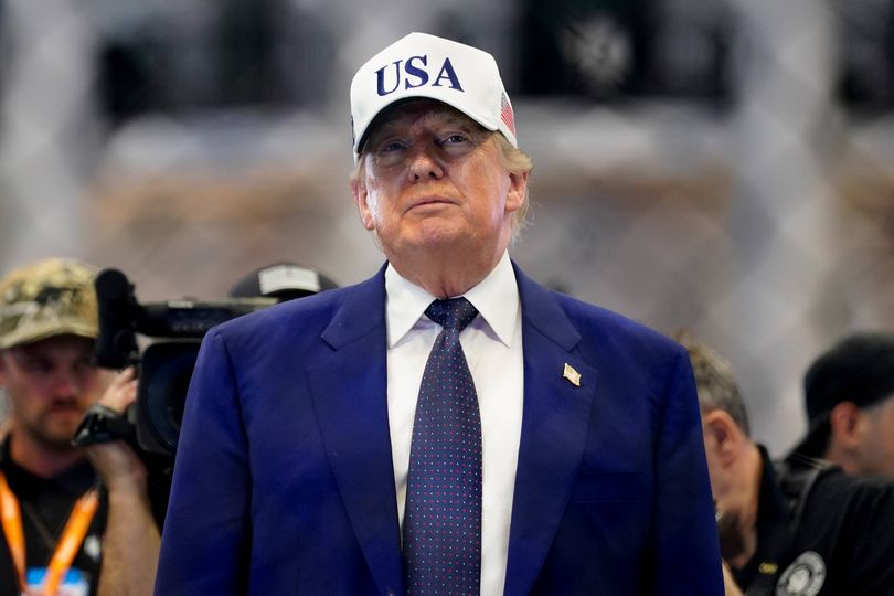 Lip reader spots Donald Trump's comment to UFC fighter after shocking ...