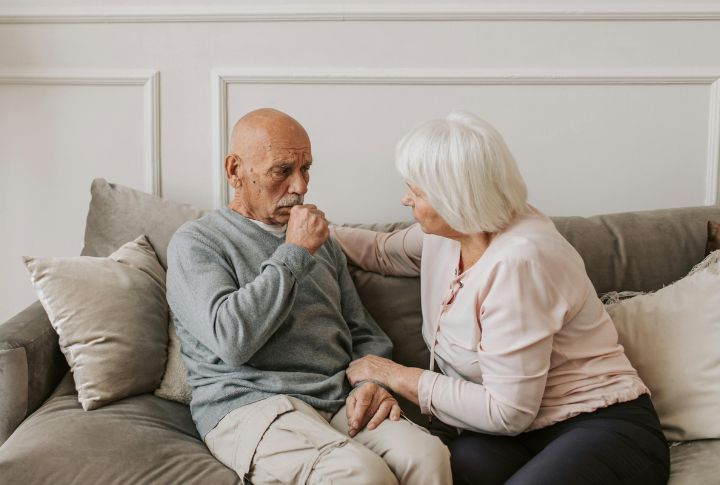 10 signs of Lewy body dementia everyone should know