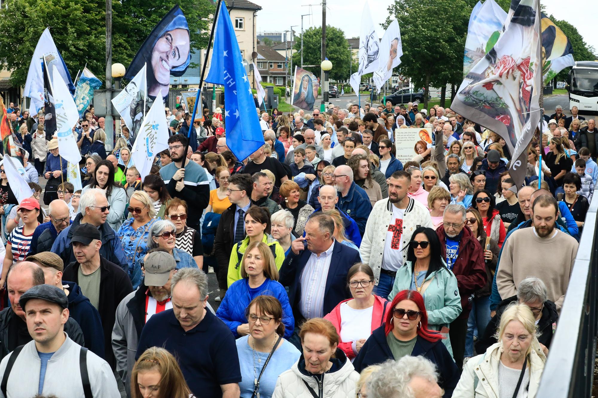 104 photographs from the Worldwide Eucharistic Marian Procession in Derry