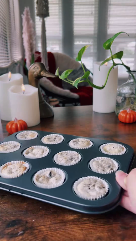 Creamy Oreo cheesecake bites made easy at home