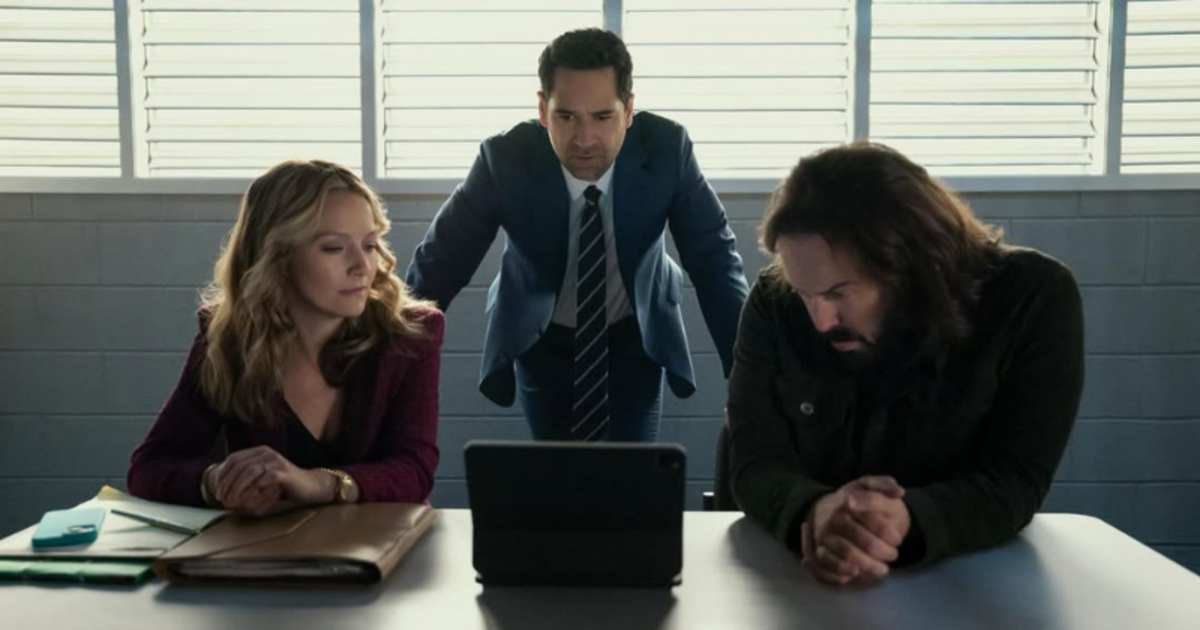 Did Netflix cancel ‘The Lincoln Lawyer’? Fact-checking as Netflix ...