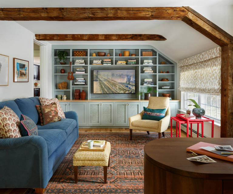 The 10 AM vs 10 PM rule: How natural light impacts interior paint choices