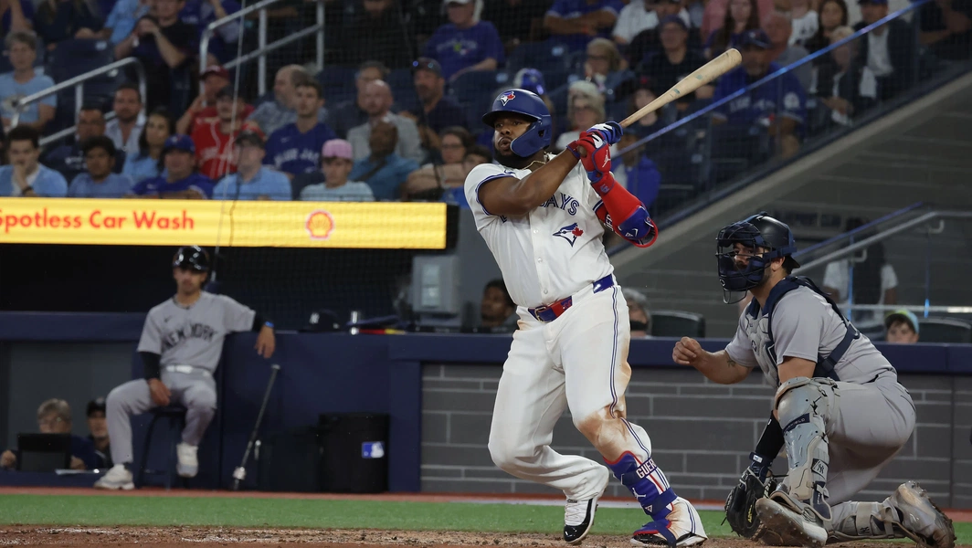 Yankees' ninth-inning homers sink Blue Jays in series loss
