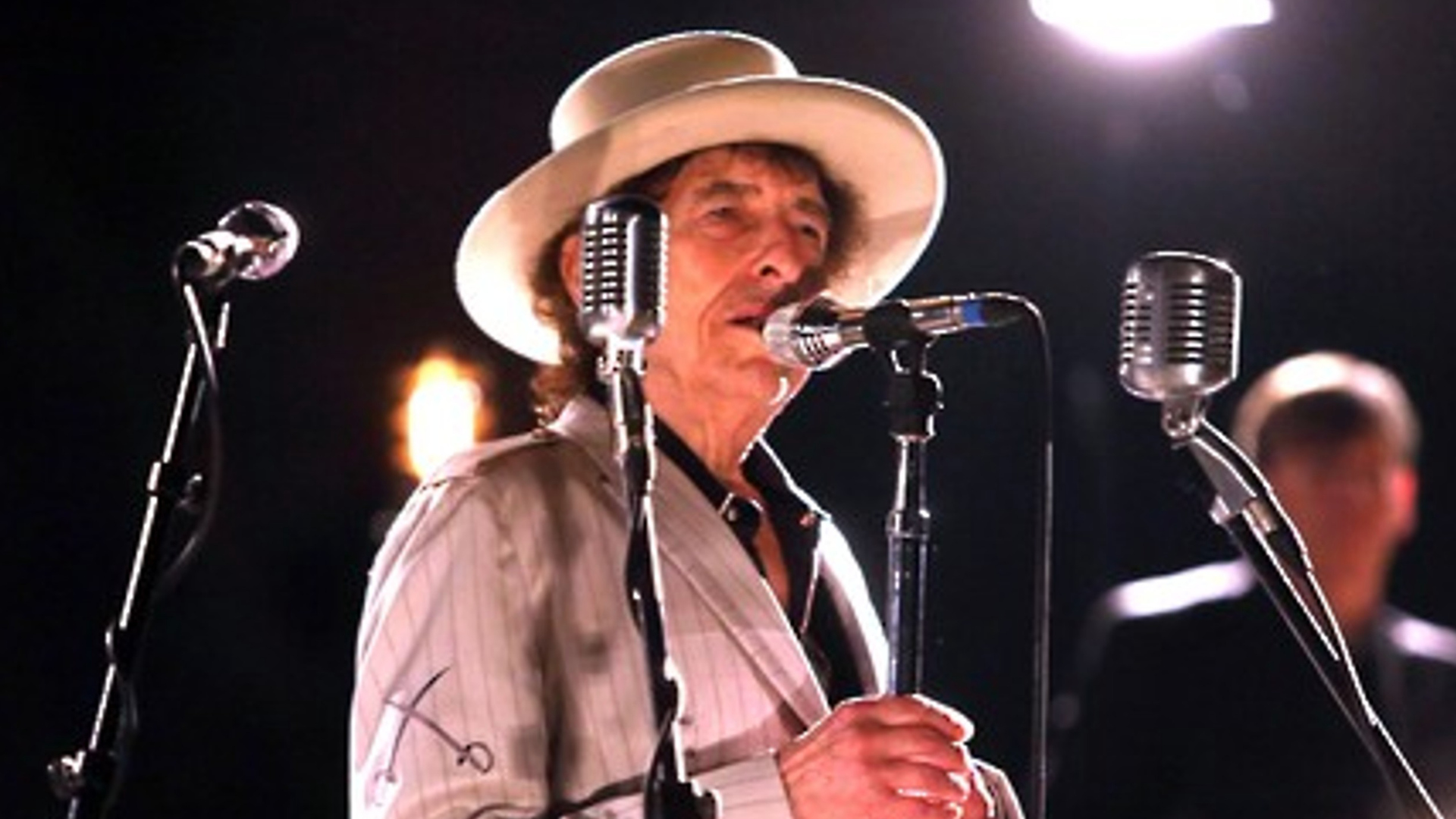 Bob Dylan shares advice on turning 80 to mark Donald Trump's birthday