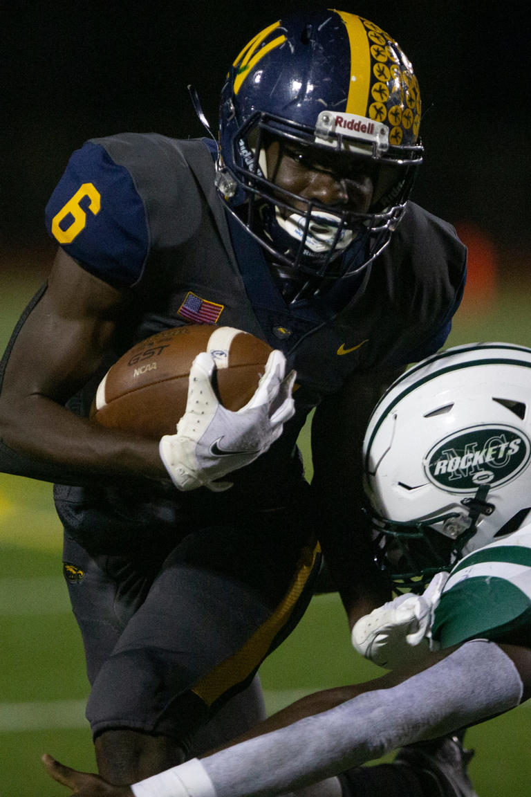 Southwest Florida's top 25 offensive football players of past 25 years