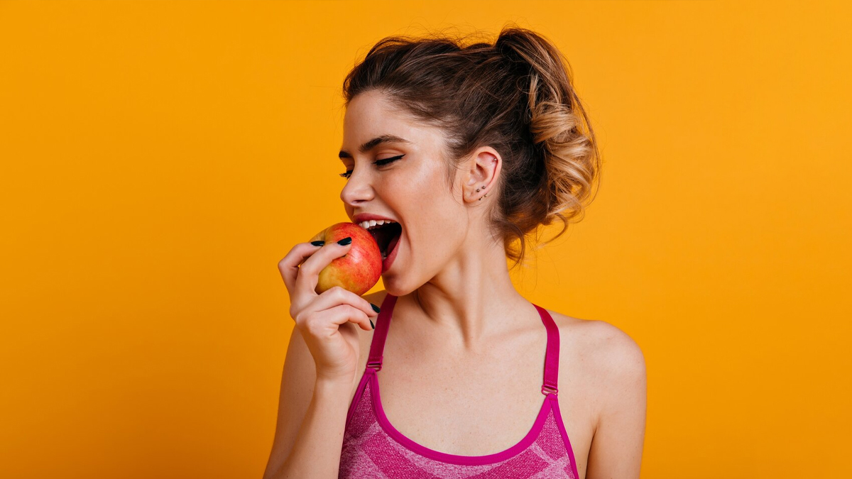 Feeling bloated after eating an apple? Expert explains why