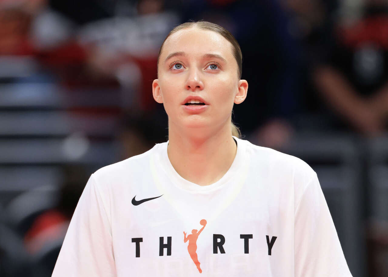 Former UConn star Paige Bueckers attends World Cup with Dallas Wings ...