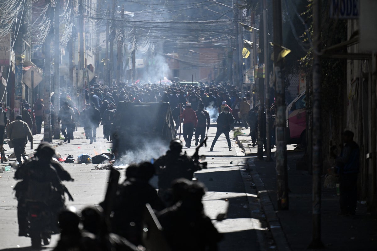 Is it safe to travel to Bolivia? Latest government advice