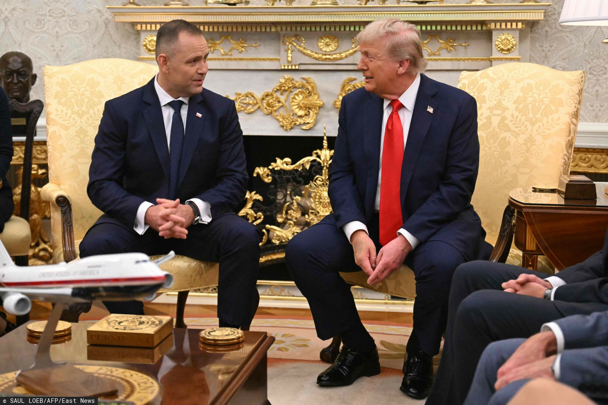 Nawrocki na gali UFC w Białym Domu. Tak potraktował go Trump, wymowna ...