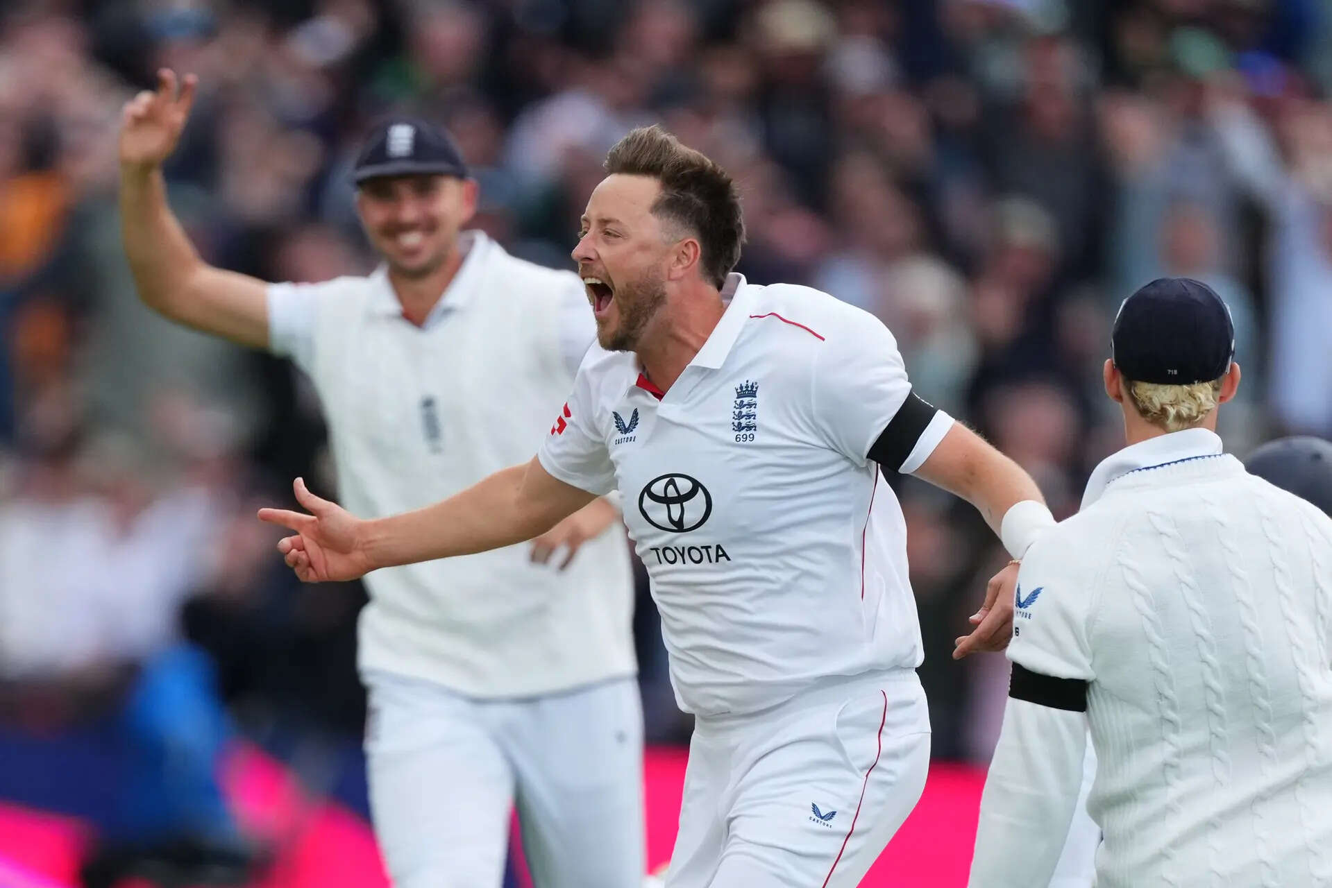 England suffer major blow as Ollie Robinson ruled out of second Test ...