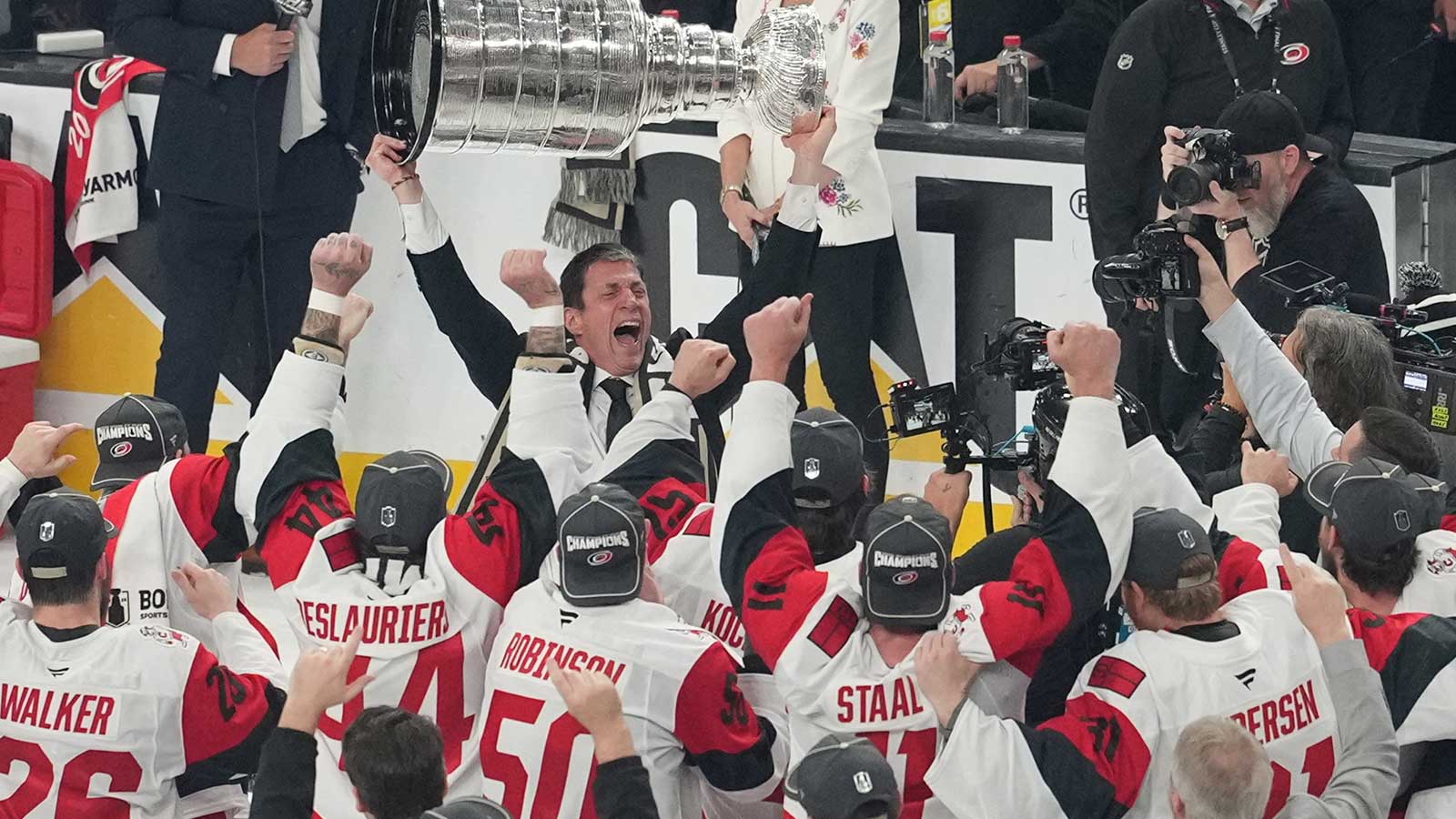 Hurricanes social media makes Rod Brind’Amour Hall of Fame pitch after ...