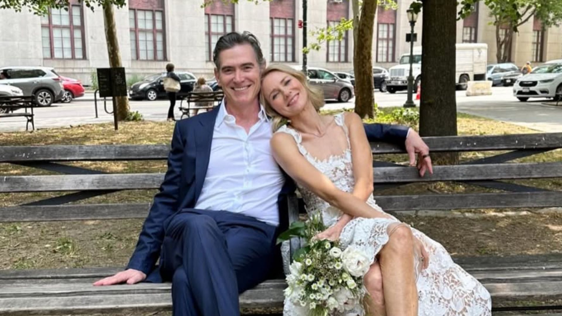 Båda ser fantastiska ut: Naomi Watts delar ett nytt bröllopsfoto