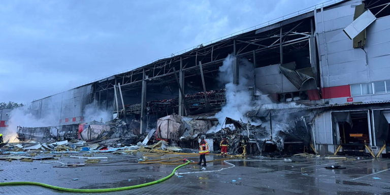 Russian strike destroys Nova Post's largest innovation terminal in Kyiv