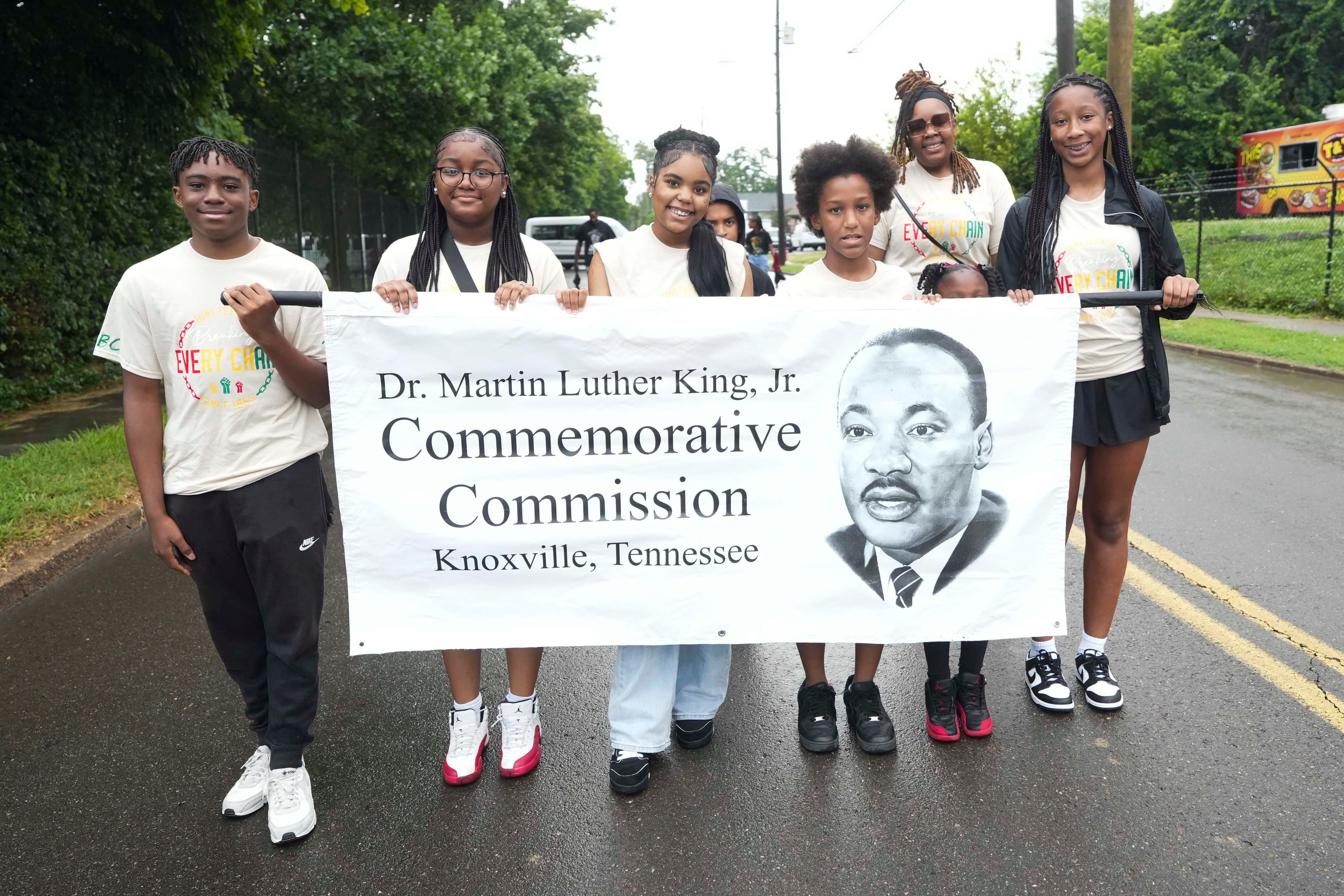 Are banks, post offices, UPS and FedEx open on Juneteenth 2026?