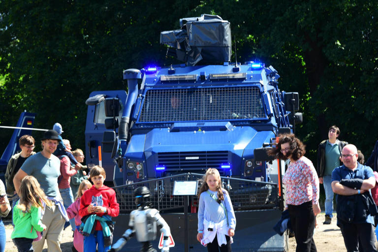 Helikopter und Spezialeinheiten: So spannend war das Familienfest der ...