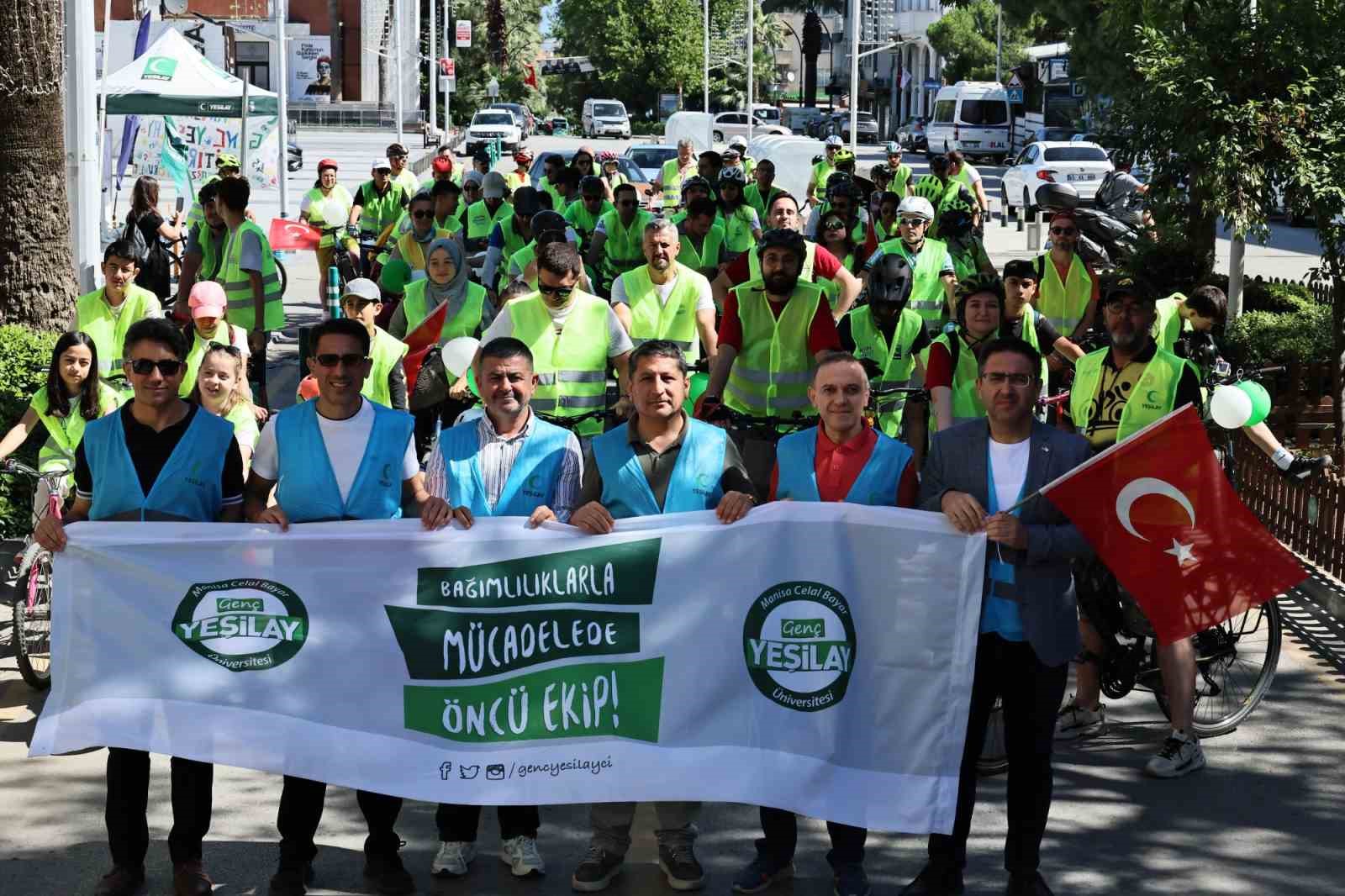 Manisa’da Yeşilay’dan sağlıklı yaşam için bisiklet turu