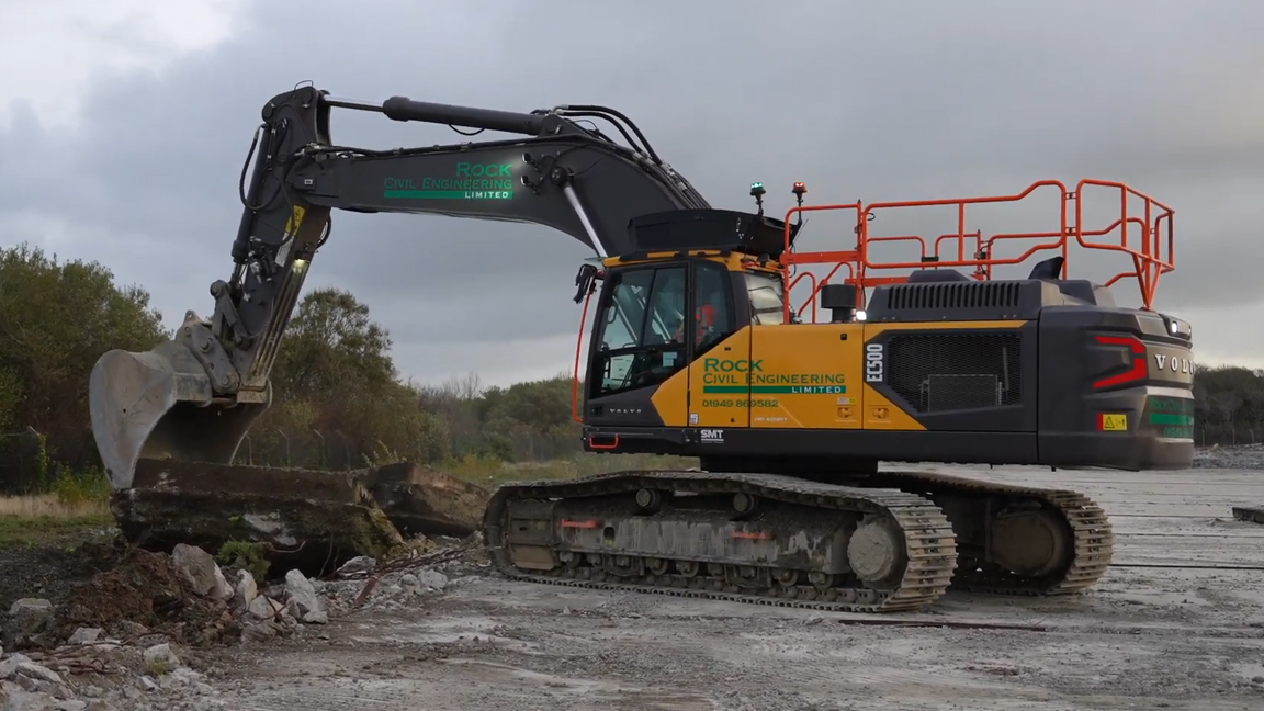 The heavy equipment designed for maximum digging power