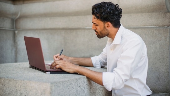 ‘Haven’t taken a day off in a year’: Employee says he was asked to work ...