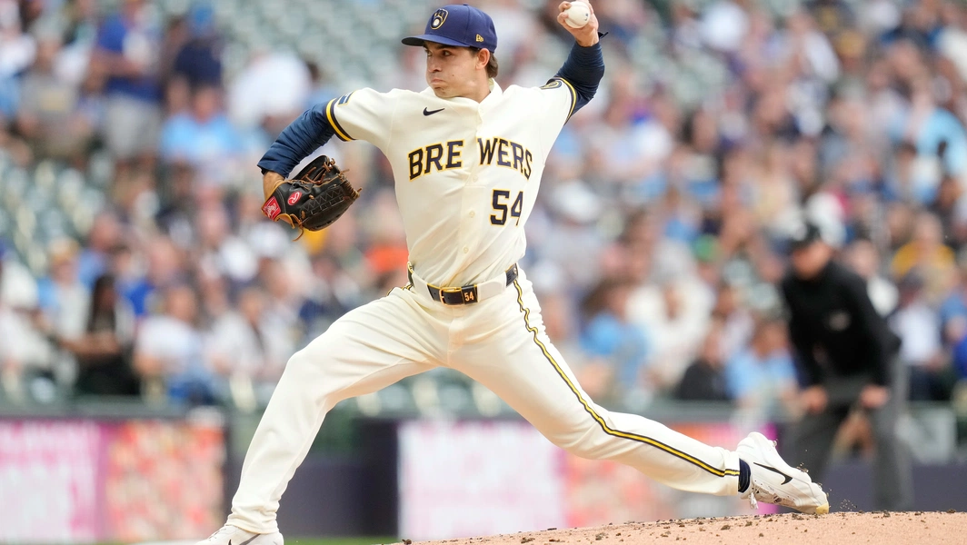 Brewers call up top prospect Pratt amid injuries, lineup struggles