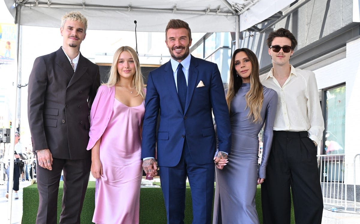 Victoria Beckham’s ‘unexpected’ Spice Girls joke in speech for David ...