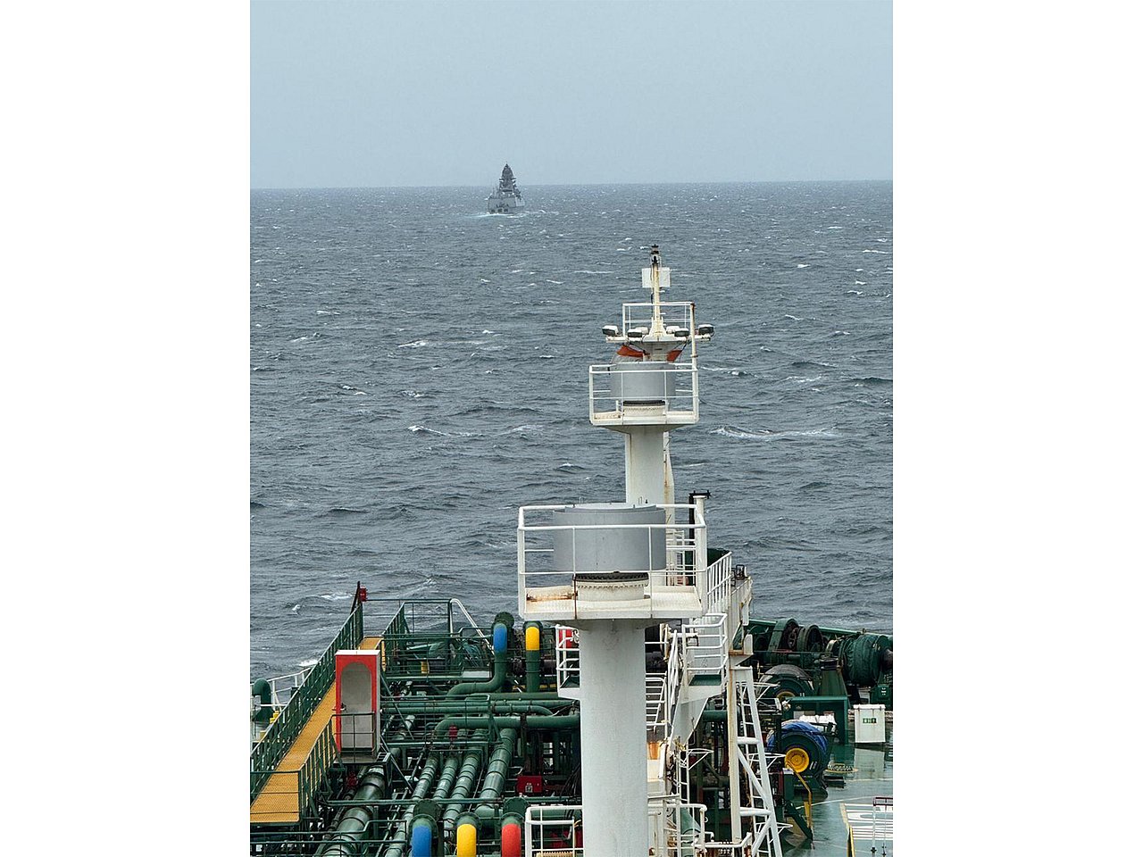 Indian LNG carrier Disha safely transits Strait of Hormuz
