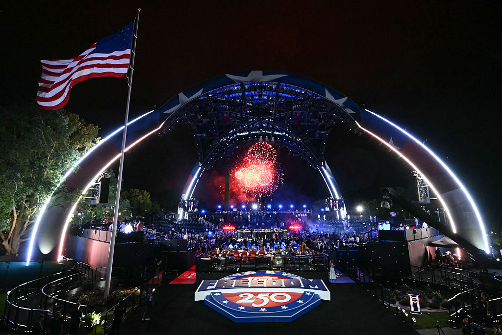 UFC stages successful White House fight night—if not for Obama insult