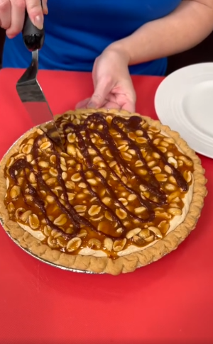 Snickers pie easy rich creamy and irresistible