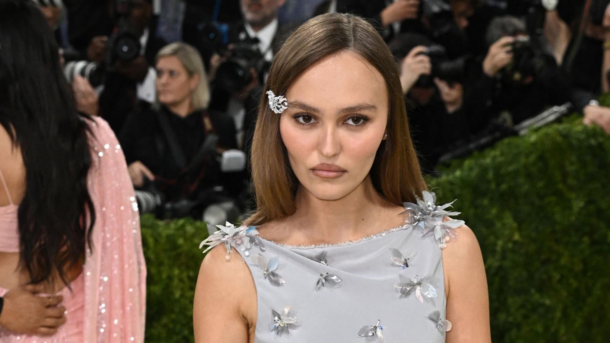 Lily-Rose Depp amoureuse de sa chérie 070 Shake depuis 3 ans : le ...