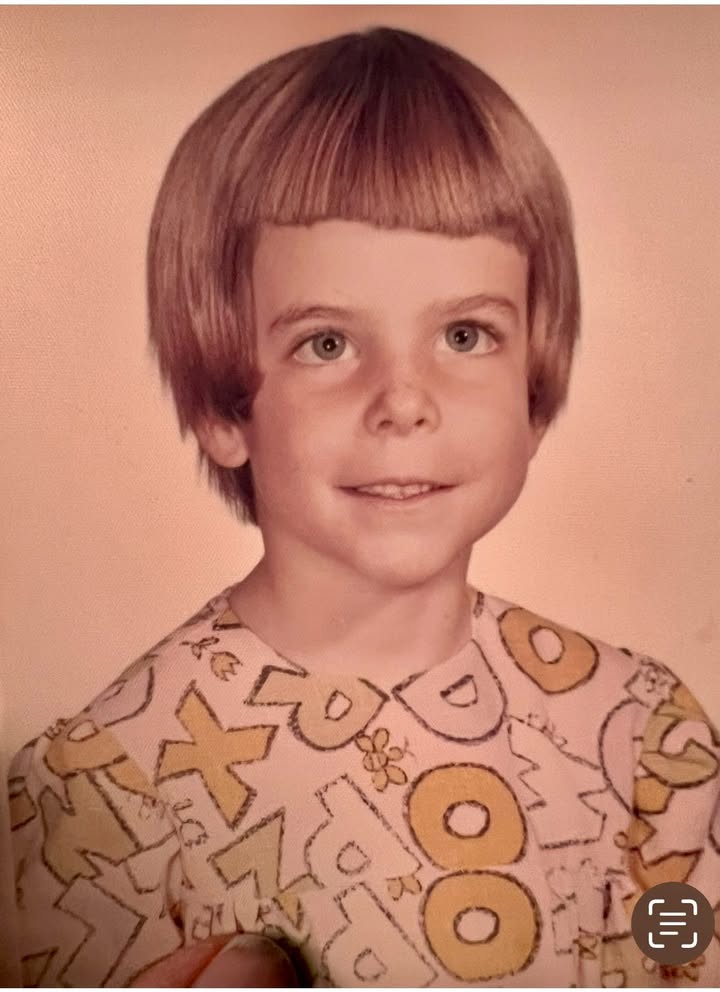 15 awkward school photos people might want to burn