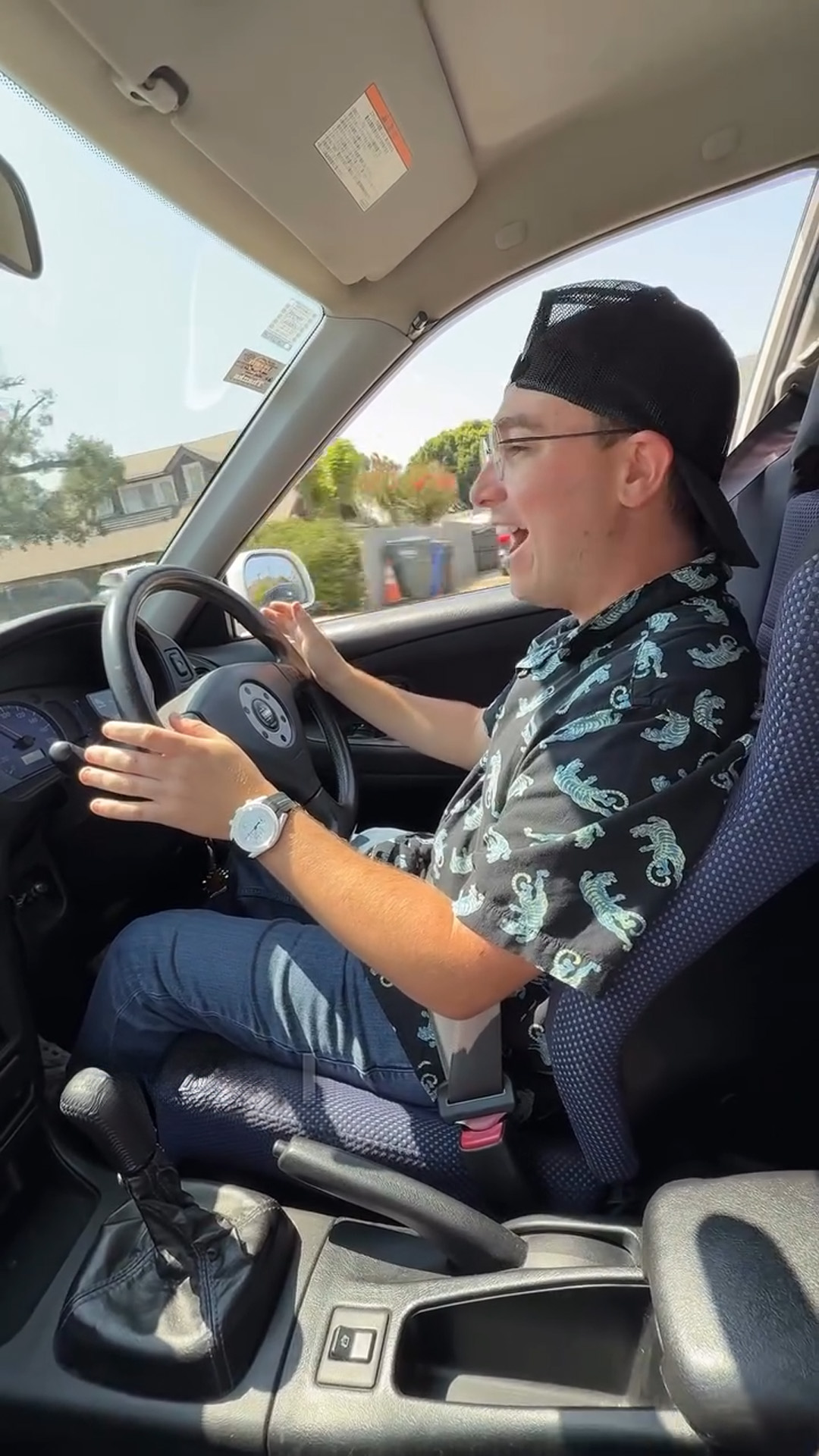 This Mitsubishi Evo sounds too loud to be legal