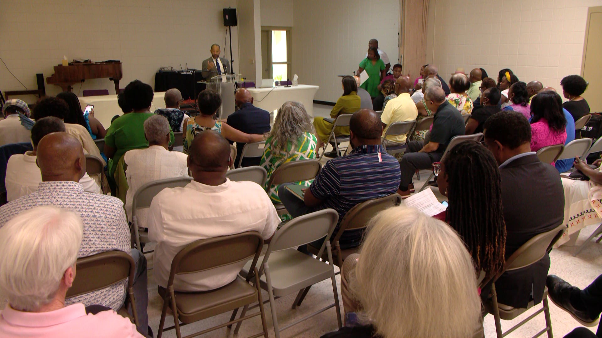 10 applicants for Charlotte’s interim mayor position speak to Black ...