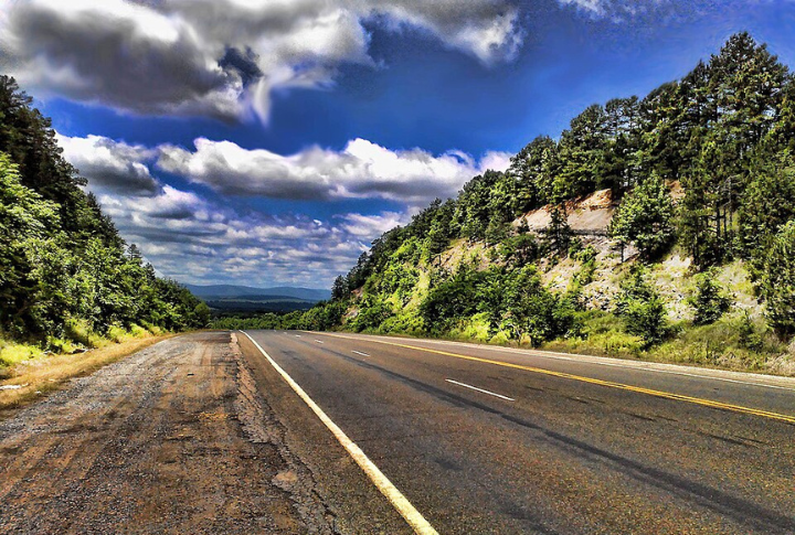 50 drives that show off each state's most scenic side