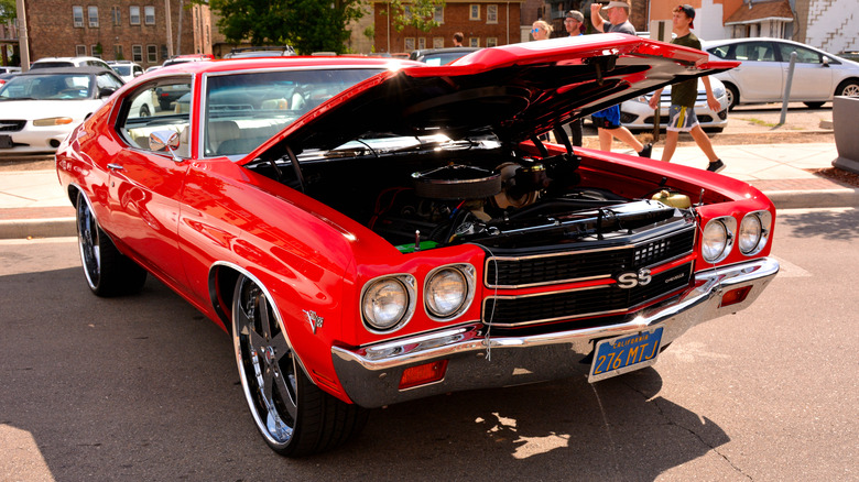 Pro touring vs. restomod: The biggest differences between these car ...