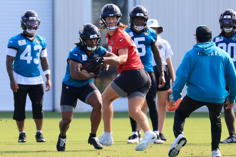 Jaguars roster breakdown: Who's a lock, on the bubble at running back?