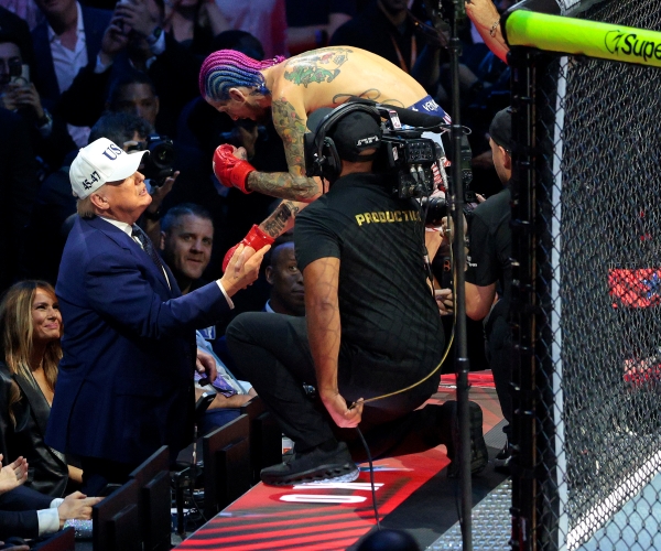 Trump hails historic UFC night at White House