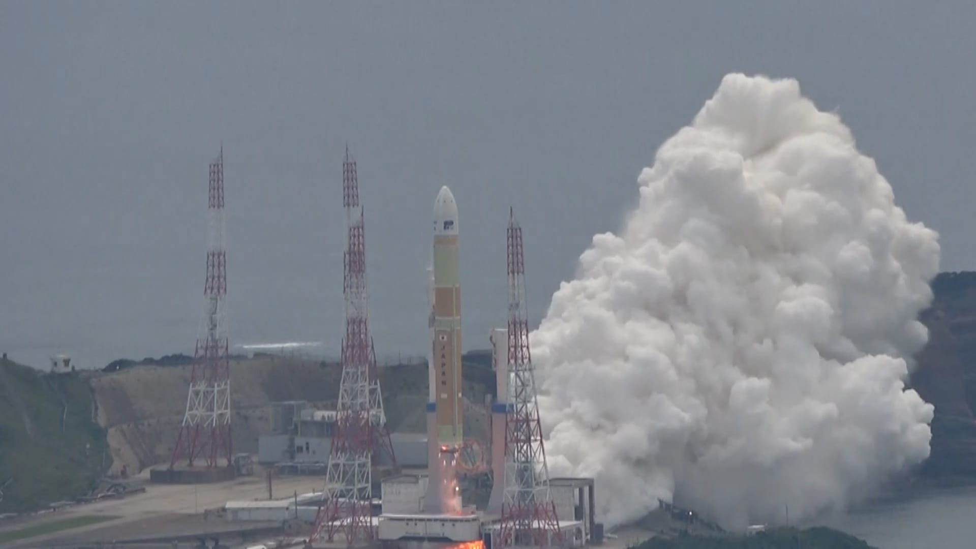 Japan launches H3 rocket powered solely by liquid-fuel engines