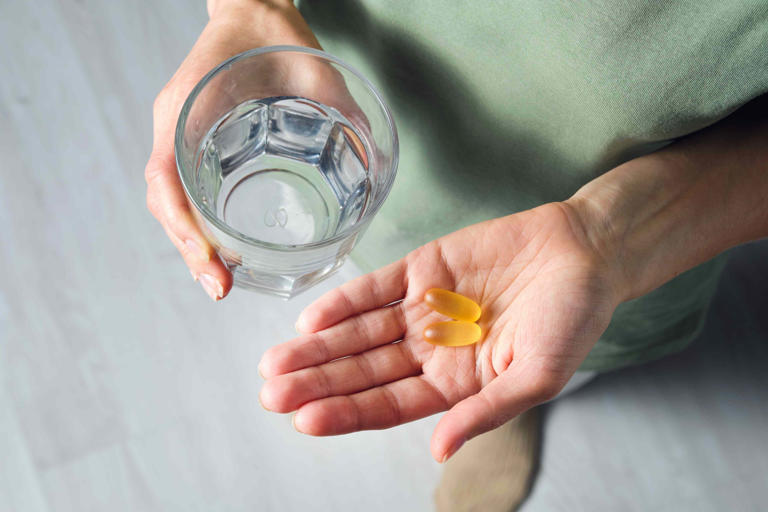 3 drinks to avoid mixing with fish oil supplements